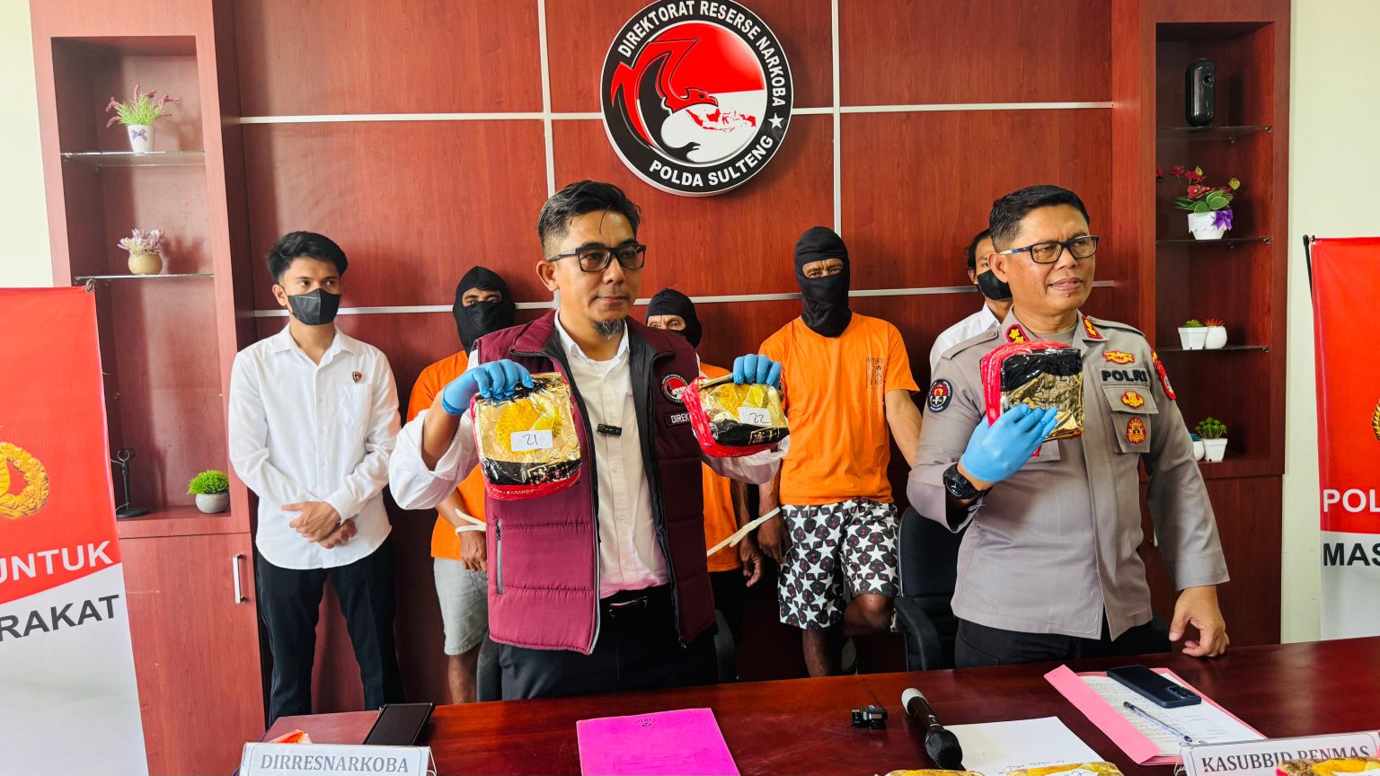 30 Kg Sabu dan Tiga Kurir Diamankan, Polisi Ungkap Peran Jaringan G Malaysia - 𝐢𝐧𝐢𝐏𝐀𝐋𝐔